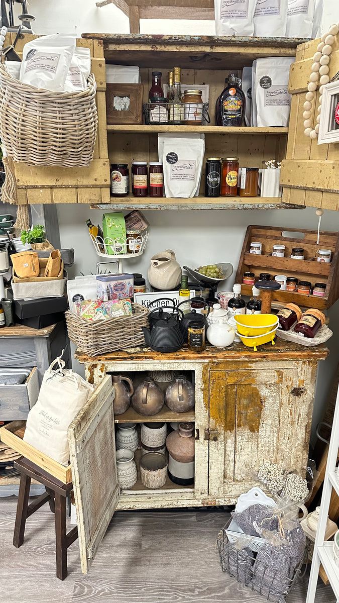 Kitchen Decor – This & That Blooms